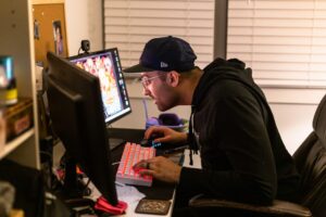 Gamer Stretches: Boost Your Performance and Prevent Injury - Brain Brands